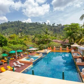 Is the Oura Ring Waterproof? From Shower to Ocean - Enthralling Gumption