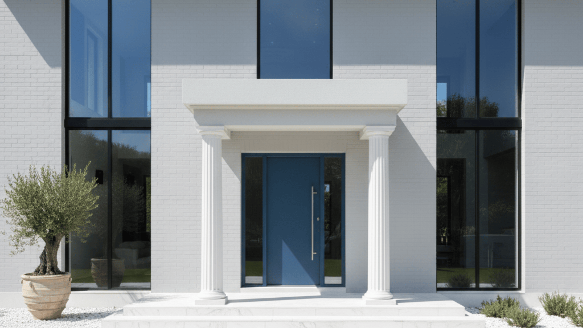 What Is a Portico? Definition, History, Designs, and Cost - Enthralling ...